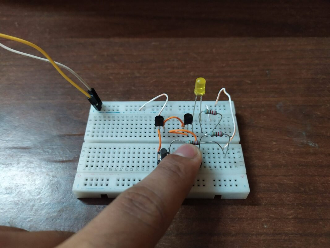 logic gates with transistors on breadboard | Implement Logic gates
